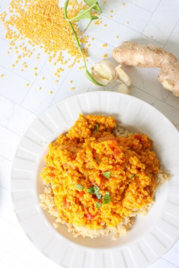 Yellow lentil dal (delicious and easy) - Damn Tasty Vegan