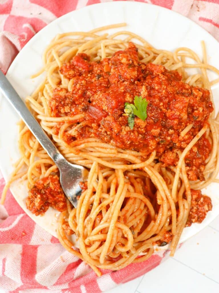 Easy Vegan Tofu Bolognese Pasta Sauce - Damn Tasty Vegan
